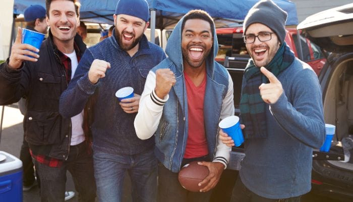 How To Plan The Perfect Tailgate This Fall - SmorgasBurgh