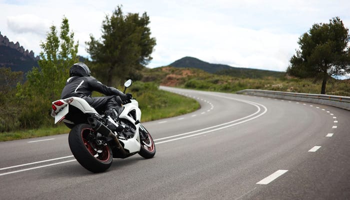 4 Ways To Prevent A Motorcycle Death Wobble